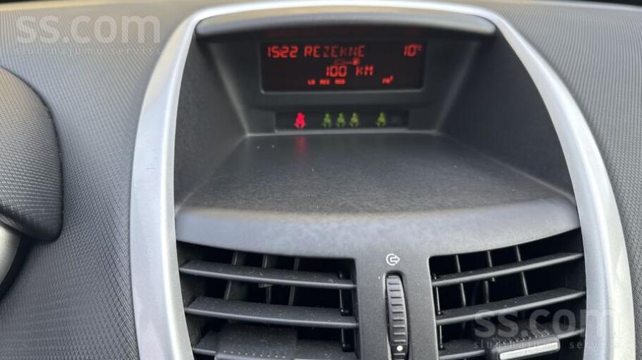 Grey Peugeot 207 2007 in Rezekne, with an engine capacity of 1.40 L and mileage of 218 thousand km for 1150 €, photo 16 on AUTOMOTO.COM.LV