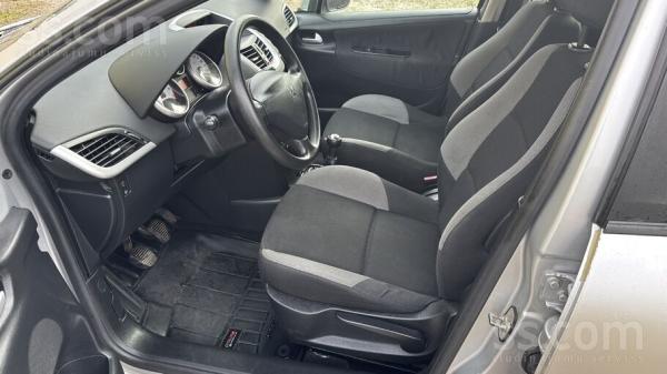 Pelēks Peugeot 207 2007 Rēzekne, ar dzinēja tilpumu 1.40 L un nobraukumu 218 tūkst. km par 1150 €, foto 7 vietnē AUTOMOTO.COM.LV