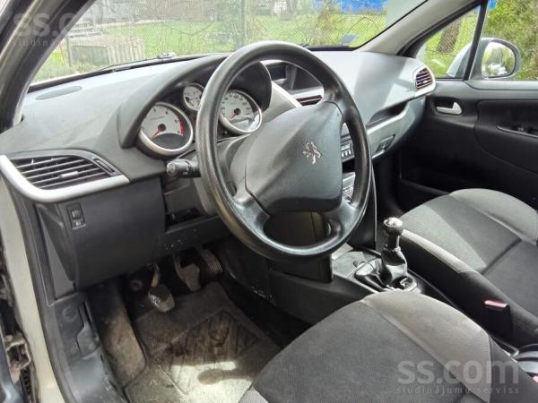 Pelēks Peugeot 207 2008 Rīga, ar dzinēja tilpumu 1.60 L un nobraukumu 239 tūkst. km par 1500 €, foto 6 vietnē AUTOMOTO.COM.LV