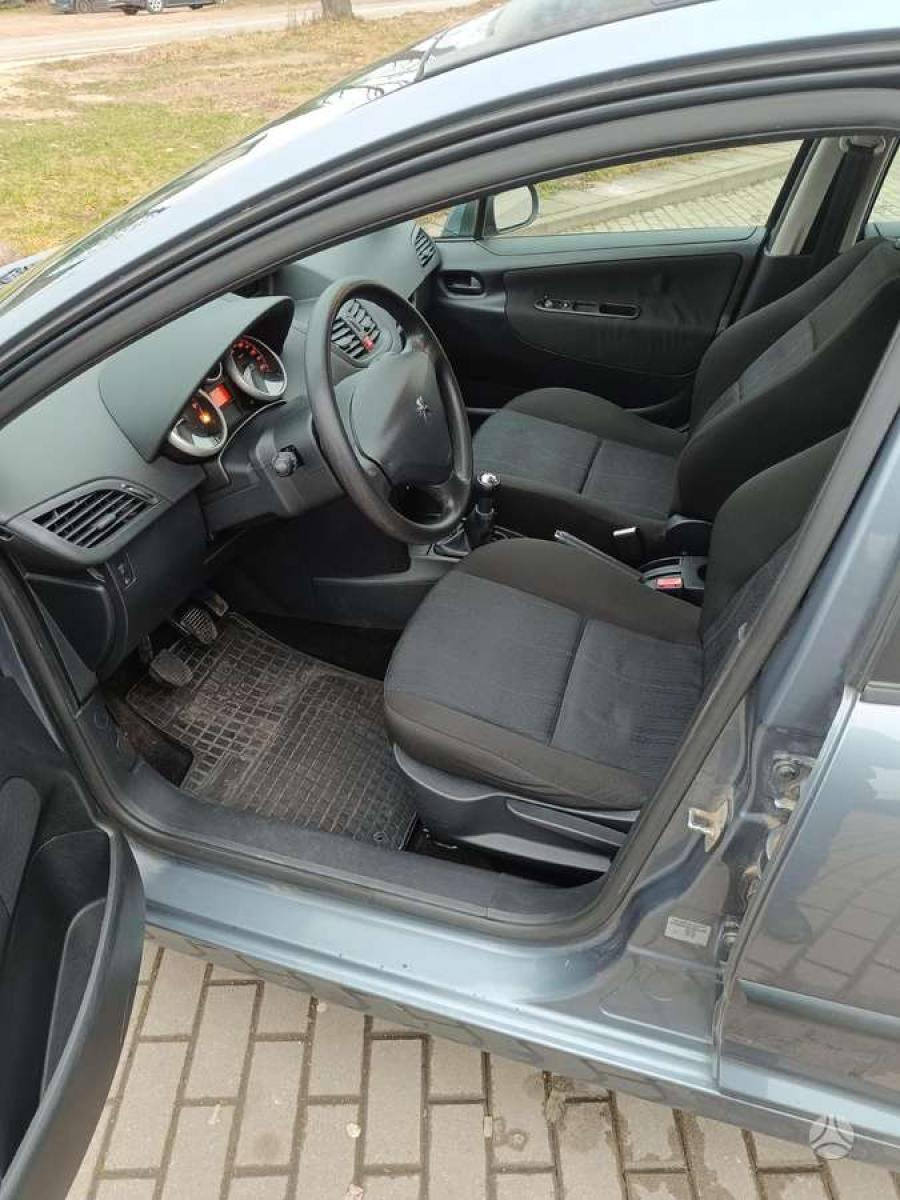 Pelēks Peugeot 207 2008 Kauņa, ar dzinēja tilpumu 1.40 L un nobraukumu 163 tūkst. km par 1200 €, foto 6 vietnē AUTOMOTO.COM.LV