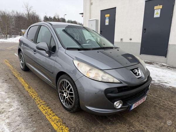 Pelēks Peugeot 207 2008 Viļņa, ar dzinēja tilpumu 1.59 L un nobraukumu 240 tūkst. km par 1650 €, foto 1 vietnē AUTOMOTO.COM.LV