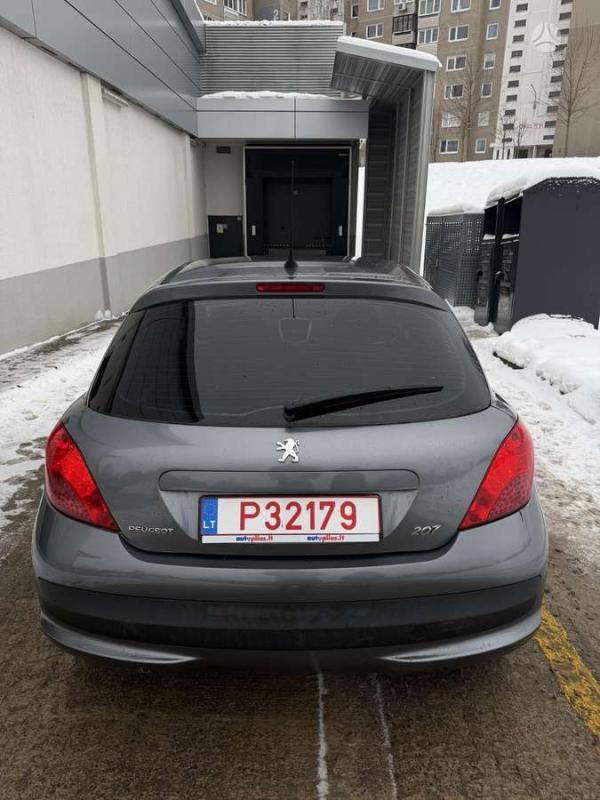 Pelēks Peugeot 207 2008 Viļņa, ar dzinēja tilpumu 1.59 L un nobraukumu 240 tūkst. km par 1650 €, foto 6 vietnē AUTOMOTO.COM.LV