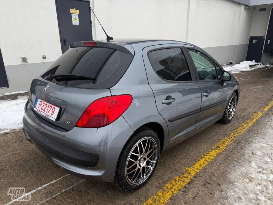 Grey Peugeot 207 2008 in Vilnius, with an engine capacity of 1.60 L and mileage of 24 thousand km for 1650 €, photo 3 on AUTOMOTO.COM.LV
