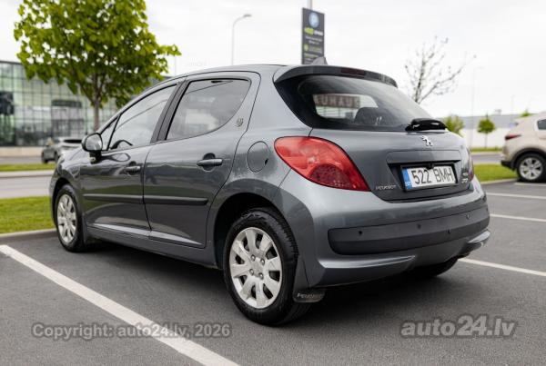 Grey Peugeot 207 2008 in Tallinn, with an engine capacity of 1.40 L and mileage of 155 thousand km for 1998 €, photo 4 on AUTOMOTO.COM.LV