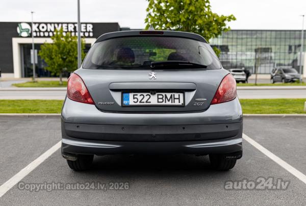 Grey Peugeot 207 2008 in Tallinn, with an engine capacity of 1.40 L and mileage of 155 thousand km for 1998 €, photo 6 on AUTOMOTO.COM.LV