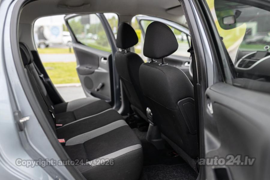 Grey Peugeot 207 2008 in Tallinn, with an engine capacity of 1.40 L and mileage of 155 thousand km for 1998 €, photo 17 on AUTOMOTO.COM.LV