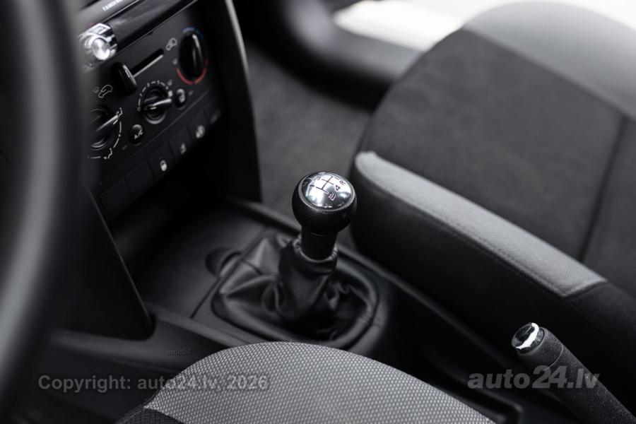 Grey Peugeot 207 2008 in Tallinn, with an engine capacity of 1.40 L and mileage of 155 thousand km for 1998 €, photo 19 on AUTOMOTO.COM.LV