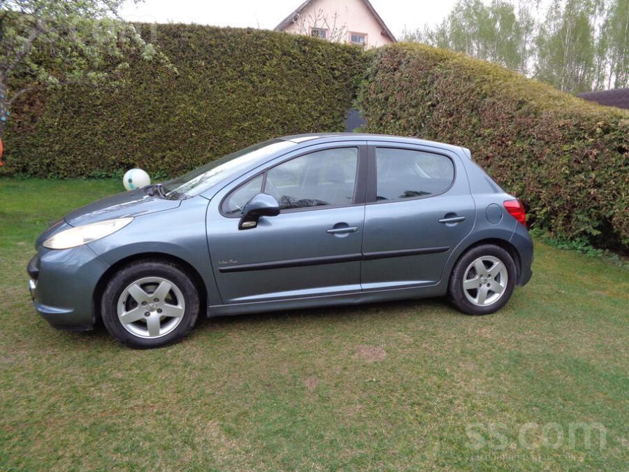 Grey Peugeot 207 2008 in Ogre, with an engine capacity of 1.40 L and mileage of 240 thousand km for 2600 €, photo 9 on AUTOMOTO.COM.LV