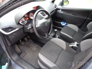 Grey Peugeot 207 2008 in Ogre, with an engine capacity of 1.40 L and mileage of 240 thousand km for 2600 €, photo 10 on AUTOMOTO.COM.LV
