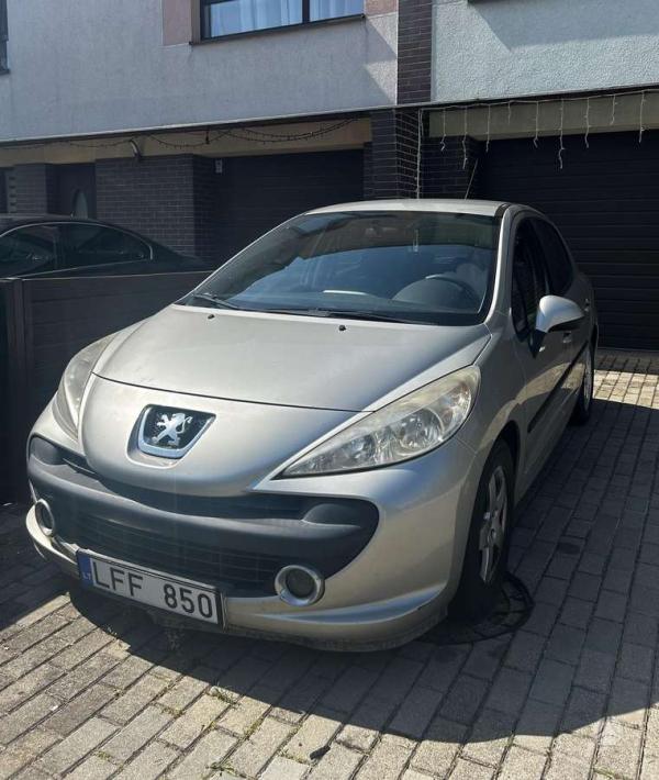 Pelēks Peugeot 207 2008 Klaipėda, ar dzinēja tilpumu 1.40 L un nobraukumu 245 tūkst. km par 1550 €, foto 1 vietnē AUTOMOTO.COM.LV