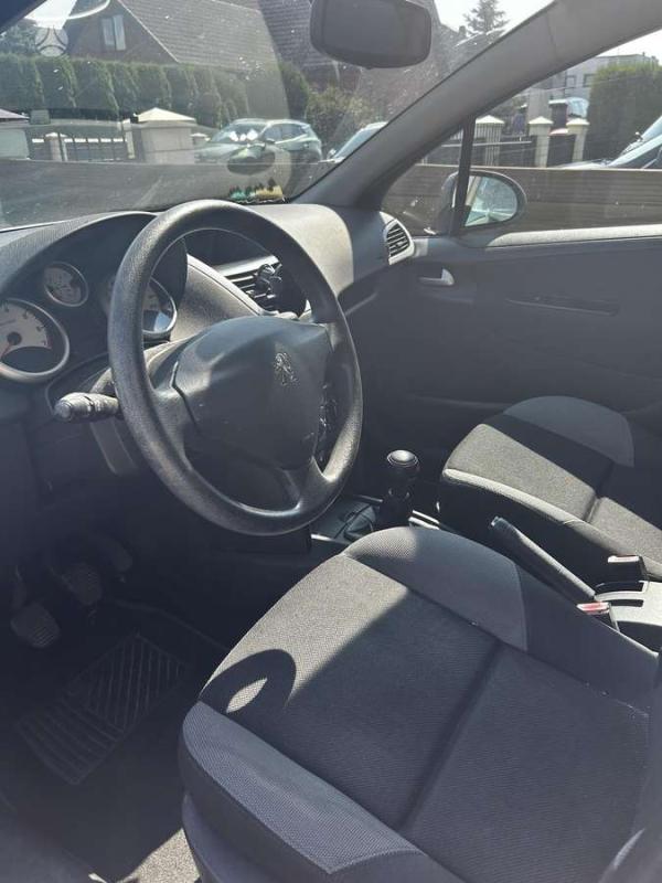 Pelēks Peugeot 207 2008 Klaipėda, ar dzinēja tilpumu 1.40 L un nobraukumu 245 tūkst. km par 1550 €, foto 3 vietnē AUTOMOTO.COM.LV