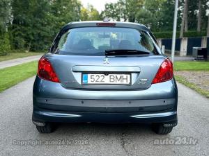 Grey Peugeot 207 2008 in Tallinn, with an engine capacity of 1.40 L and mileage of 158 thousand km for 1190 €, photo 6 on AUTOMOTO.COM.LV