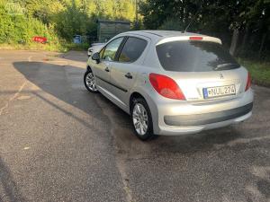 Grey Peugeot 207 2008 in Siauliai, with an engine capacity of 1.40 L and mileage of 0 thousand km for 1499 €, photo 7 on AUTOMOTO.COM.LV