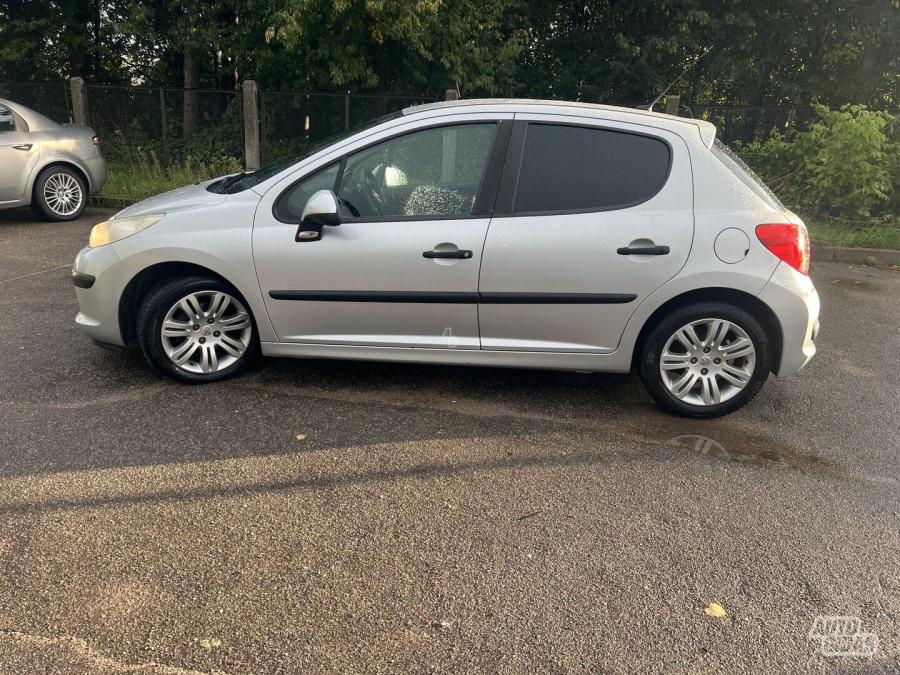Grey Peugeot 207 2008 in Siauliai, with an engine capacity of 1.40 L and mileage of 0 thousand km for 1499 €, photo 8 on AUTOMOTO.COM.LV