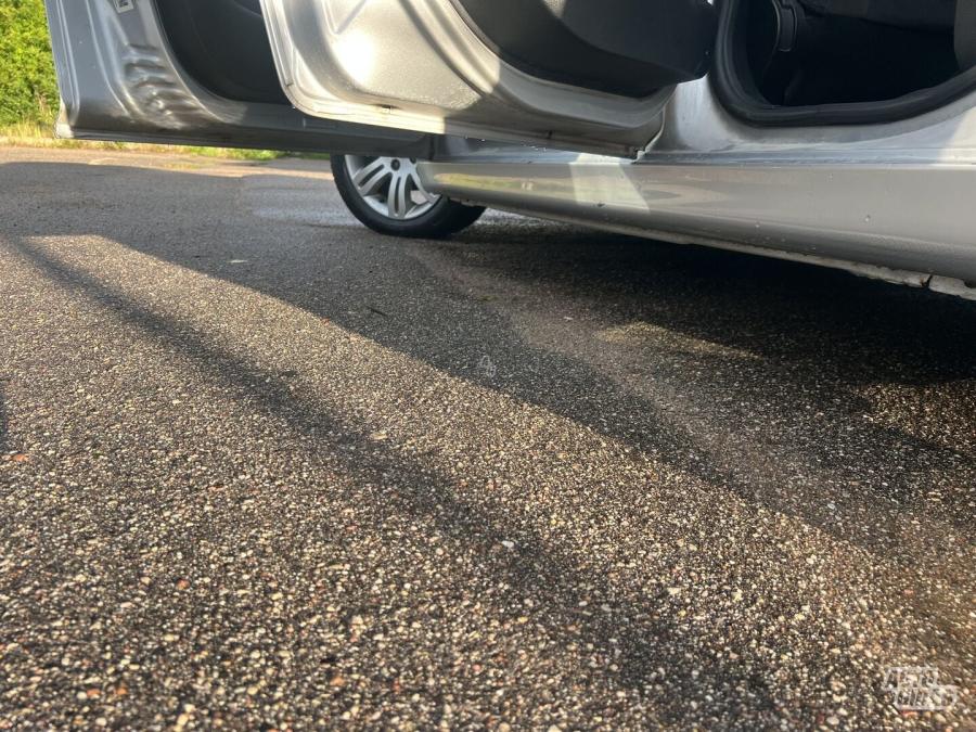 Grey Peugeot 207 2008 in Siauliai, with an engine capacity of 1.40 L and mileage of 0 thousand km for 1499 €, photo 12 on AUTOMOTO.COM.LV