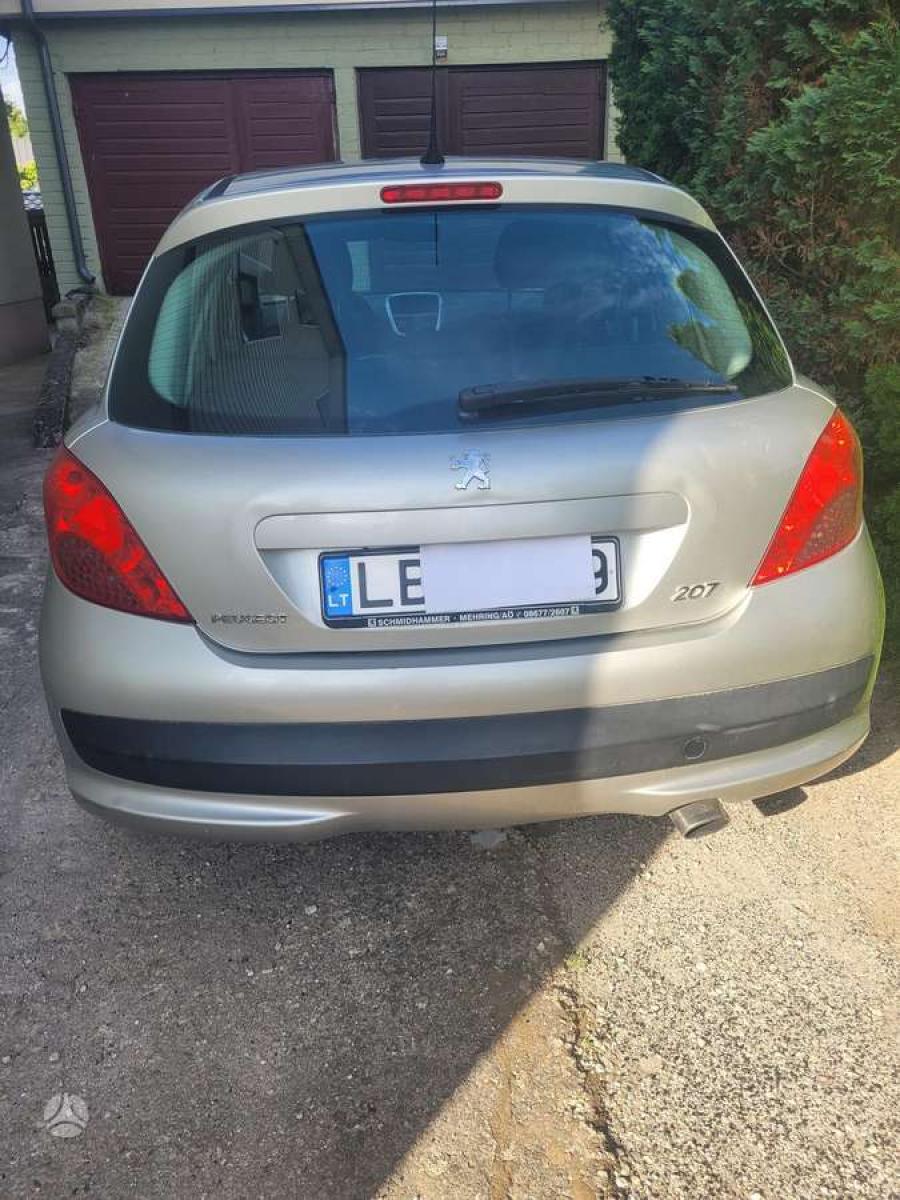 Pelēks Peugeot 207 2008 Kauņa, ar dzinēja tilpumu 1.60 L un nobraukumu 202 tūkst. km par 1000 €, foto 4 vietnē AUTOMOTO.COM.LV
