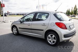 Pelēks Peugeot 207 2008 Rīga, ar dzinēja tilpumu 1.40 L un nobraukumu 189 tūkst. km par 650 €, foto 3 vietnē AUTOMOTO.COM.LV