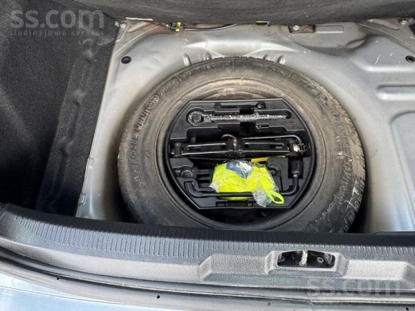 Grey Peugeot 207 2008 in Talsi, with an engine capacity of 1.40 L and mileage of 179 thousand km for 2795 €, photo 11 on AUTOMOTO.COM.LV