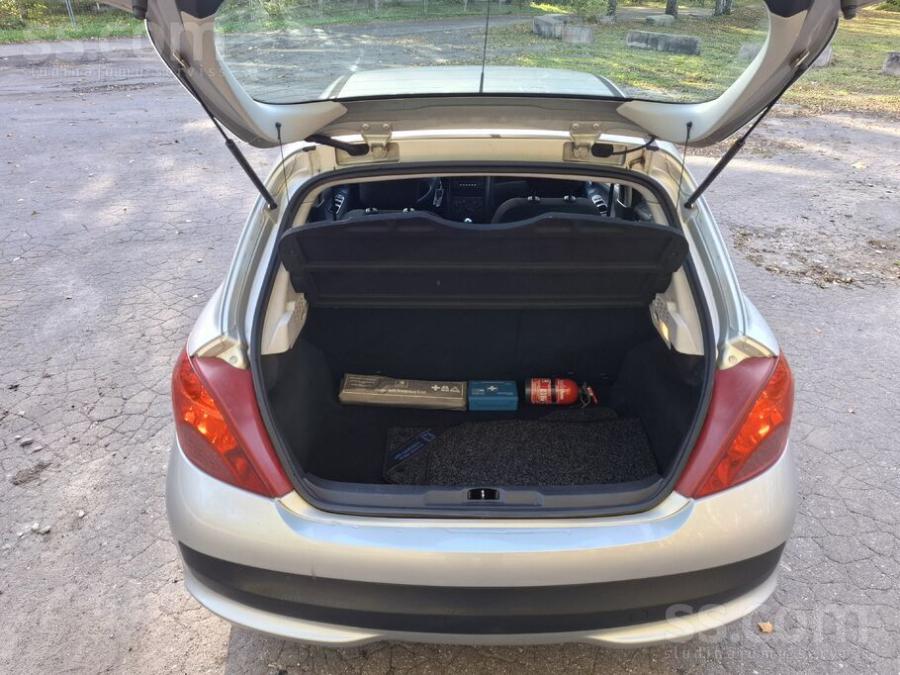 Pelēks Peugeot 207 2008 Rīga, ar dzinēja tilpumu 1.40 L un nobraukumu 189 tūkst. km par 2200 €, foto 6 vietnē AUTOMOTO.COM.LV