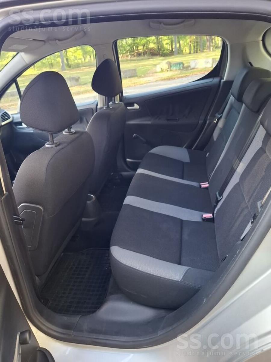 Pelēks Peugeot 207 2008 Rīga, ar dzinēja tilpumu 1.40 L un nobraukumu 189 tūkst. km par 2200 €, foto 7 vietnē AUTOMOTO.COM.LV