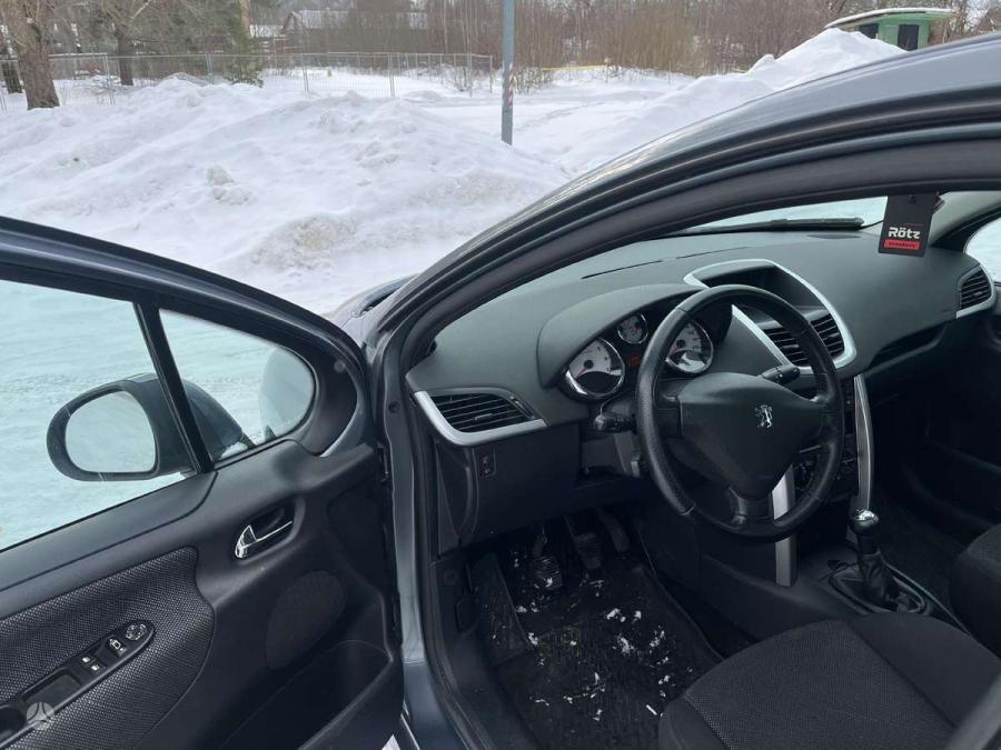 Pelēks Peugeot 207 2009 Trakai, ar dzinēja tilpumu 1.40 L un nobraukumu 211 tūkst. km par 1890 €, foto 12 vietnē AUTOMOTO.COM.LV
