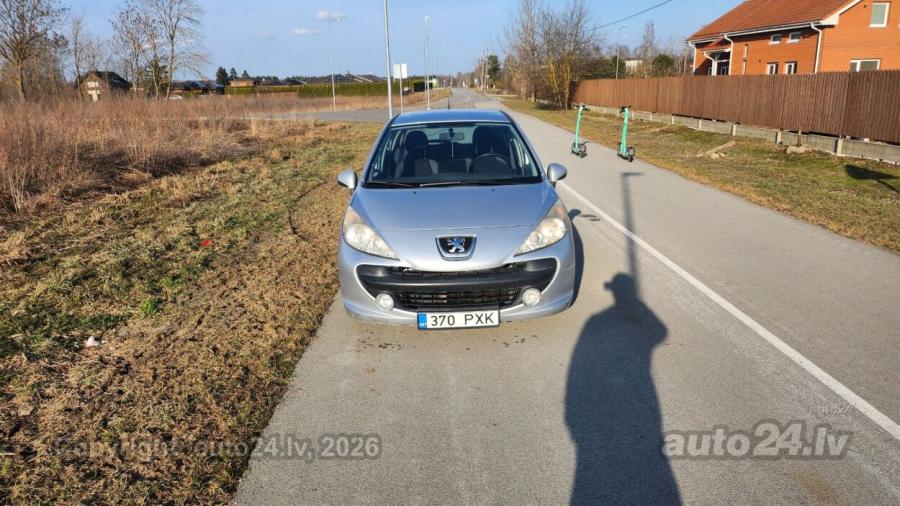 Pelēks Peugeot 207 2009 Tallina, ar dzinēja tilpumu 1.40 L un nobraukumu 200 tūkst. km par 700 €, foto 2 vietnē AUTOMOTO.COM.LV