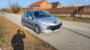 Pelēks Peugeot 207 2009 Tallina, ar dzinēja tilpumu 1.40 L un nobraukumu 200 tūkst. km par 700 €, foto 3 vietnē AUTOMOTO.COM.LV