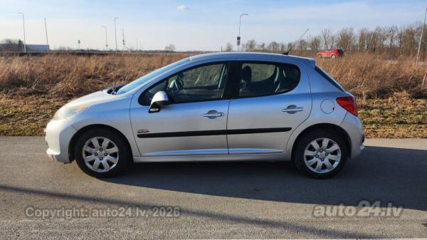 Grey Peugeot 207 2009 in Tallinn, with an engine capacity of 1.40 L and mileage of 200 thousand km for 700 €, photo 8 on AUTOMOTO.COM.LV
