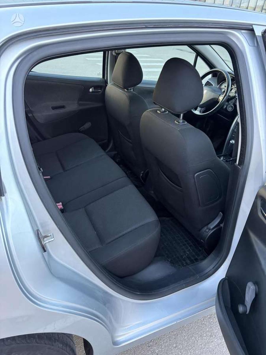Pelēks Peugeot 207 2009 Šauļi, ar dzinēja tilpumu 1.60 L un nobraukumu 183 tūkst. km par 2200 €, foto 10 vietnē AUTOMOTO.COM.LV