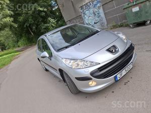 Pelēks Peugeot 207 2009 Rīga, ar dzinēja tilpumu 1.60 L un nobraukumu 160 tūkst. km par 1990 €, foto 3 vietnē AUTOMOTO.COM.LV