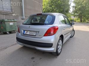 Pelēks Peugeot 207 2009 Rīga, ar dzinēja tilpumu 1.60 L un nobraukumu 160 tūkst. km par 1990 €, foto 4 vietnē AUTOMOTO.COM.LV
