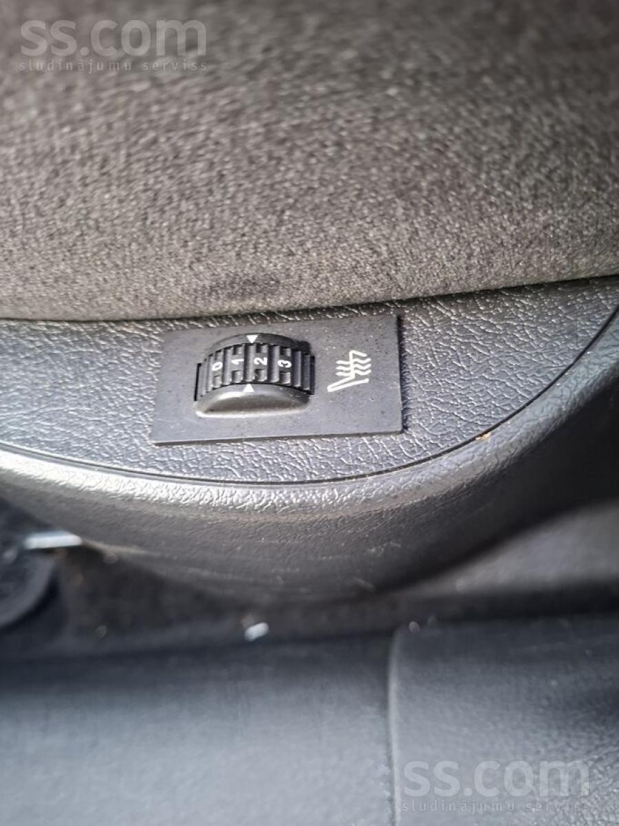 Pelēks Peugeot 207 2009 Rīga, ar dzinēja tilpumu 1.60 L un nobraukumu 160 tūkst. km par 1990 €, foto 15 vietnē AUTOMOTO.COM.LV