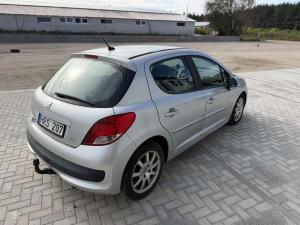 Grey Peugeot 207 2009 in Ukmerge, with an engine capacity of 1.60 L and mileage of 162 thousand km for 2499 €, photo 7 on AUTOMOTO.COM.LV