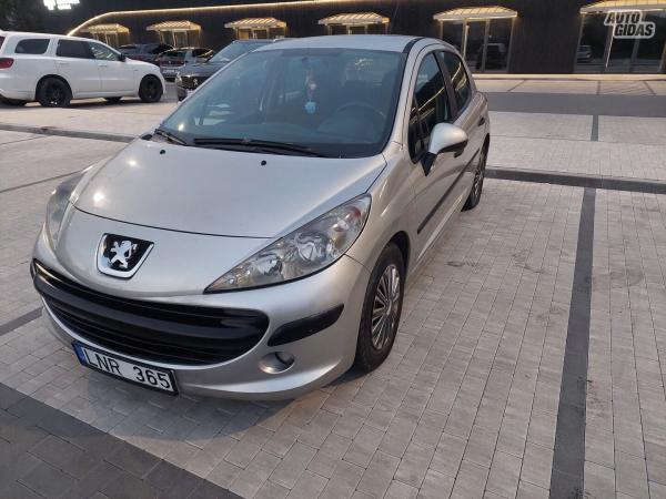 Grey Peugeot 207 2009 in Siauliai, with an engine capacity of 1.40 L and mileage of 335 thousand km for 600 €, photo 1 on AUTOMOTO.COM.LV