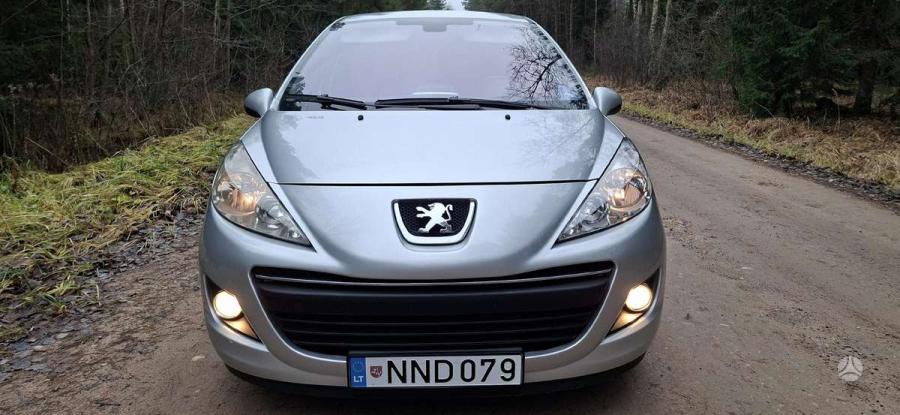Grey Peugeot 207 2010 in Panevezys, with an engine capacity of 1.40 L and mileage of 175 thousand km for 1999 €, photo 1 on AUTOMOTO.COM.LV