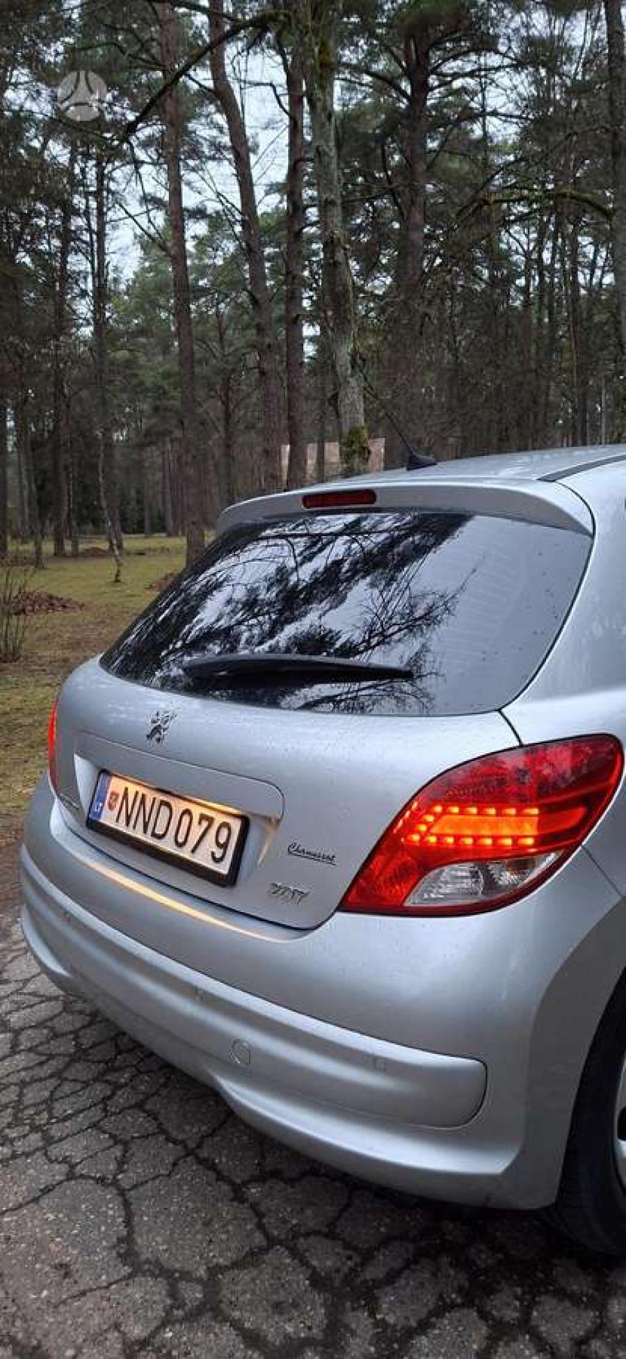 Grey Peugeot 207 2010 in Panevezys, with an engine capacity of 1.40 L and mileage of 175 thousand km for 1999 €, photo 11 on AUTOMOTO.COM.LV