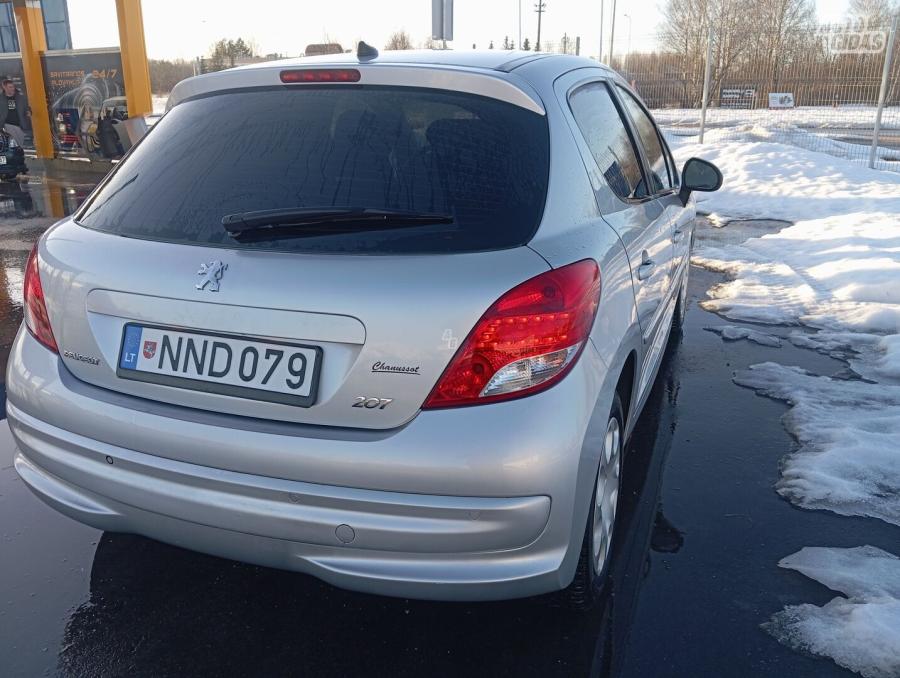 Pelēks Peugeot 207 2010 Panevēža, ar dzinēja tilpumu 1.40 L un nobraukumu 175 tūkst. km par 2200 €, foto 7 vietnē AUTOMOTO.COM.LV