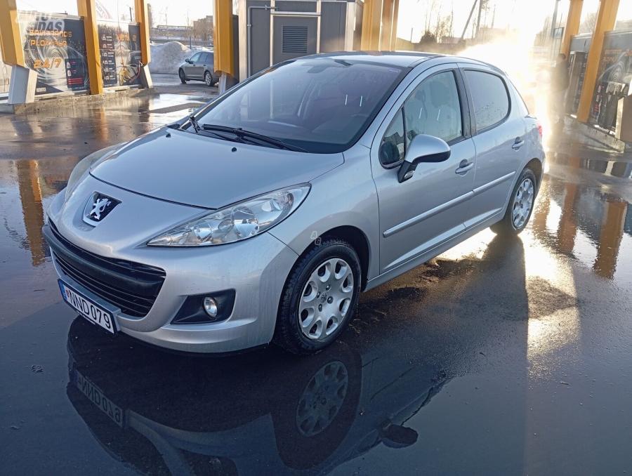 Pelēks Peugeot 207 2010 Panevēža, ar dzinēja tilpumu 1.40 L un nobraukumu 175 tūkst. km par 2200 €, foto 9 vietnē AUTOMOTO.COM.LV