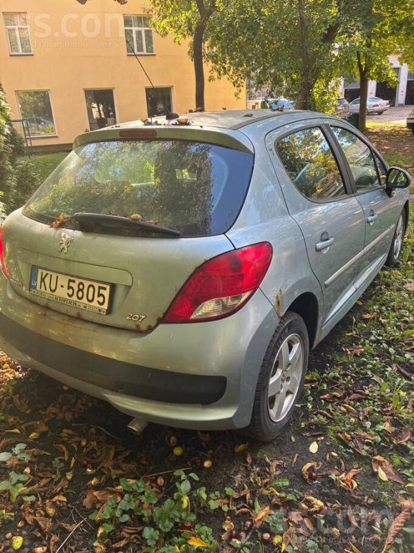 Pelēks Peugeot 207 2010 Rīga, ar dzinēja tilpumu 1.40 L un nobraukumu 369 tūkst. km par 500 €, foto 4 vietnē AUTOMOTO.COM.LV