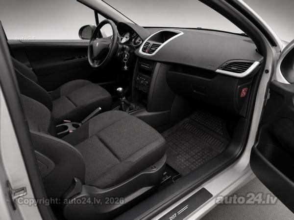 Pelēks Peugeot 207 2011 Tallina, ar dzinēja tilpumu 1.60 L un nobraukumu 220 tūkst. km par 2890 €, foto 10 vietnē AUTOMOTO.COM.LV