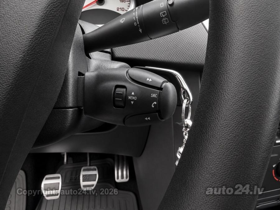 Pelēks Peugeot 207 2011 Tallina, ar dzinēja tilpumu 1.60 L un nobraukumu 220 tūkst. km par 2890 €, foto 19 vietnē AUTOMOTO.COM.LV