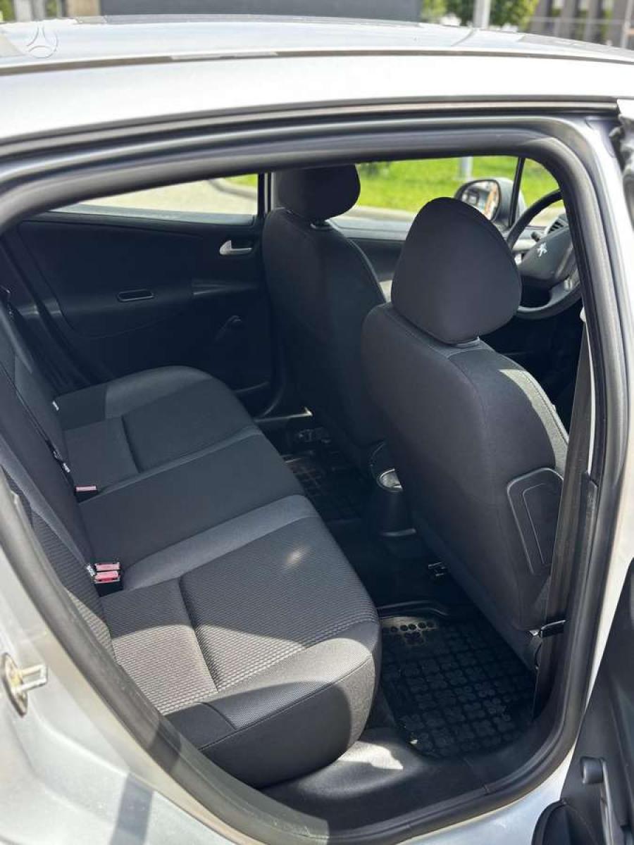 Pelēks Peugeot 207 2012 Kauņa, ar dzinēja tilpumu 0.00 L un nobraukumu 128 tūkst. km par 2500 €, foto 18 vietnē AUTOMOTO.COM.LV