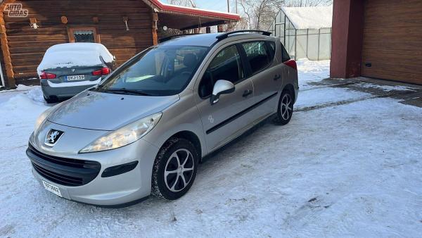 Pelēks Peugeot 207 2008 Šauļi, ar dzinēja tilpumu 1.40 L un nobraukumu 230 tūkst. km par 1650 €, foto 5 vietnē AUTOMOTO.COM.LV