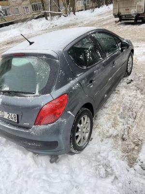 Grey Peugeot 207 2008 in Vilnius, with an engine capacity of 0.00 L and mileage of 224 thousand km for 2100 €, photo 2 on AUTOMOTO.COM.LV