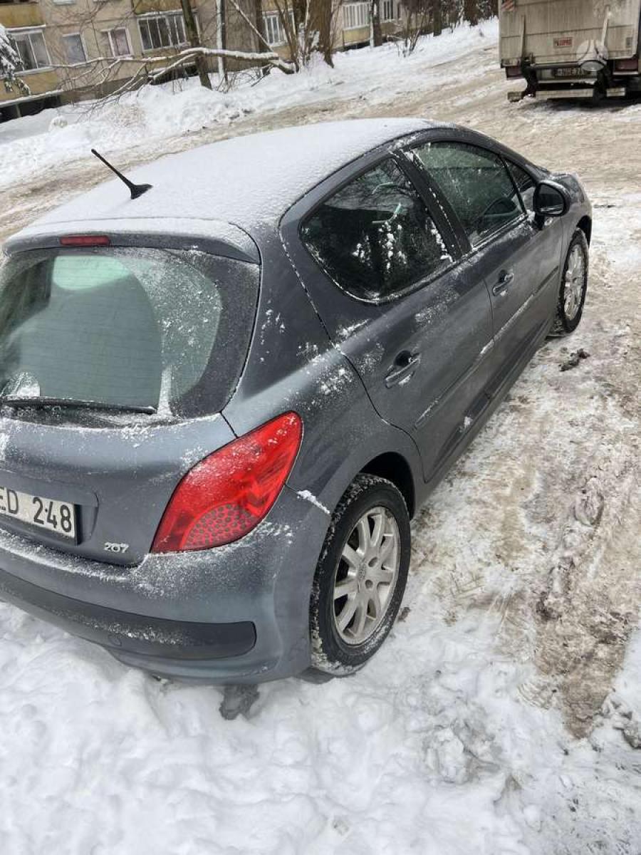 Grey Peugeot 207 2008 in Vilnius, with an engine capacity of 0.00 L and mileage of 224 thousand km for 2100 €, photo 2 on AUTOMOTO.COM.LV