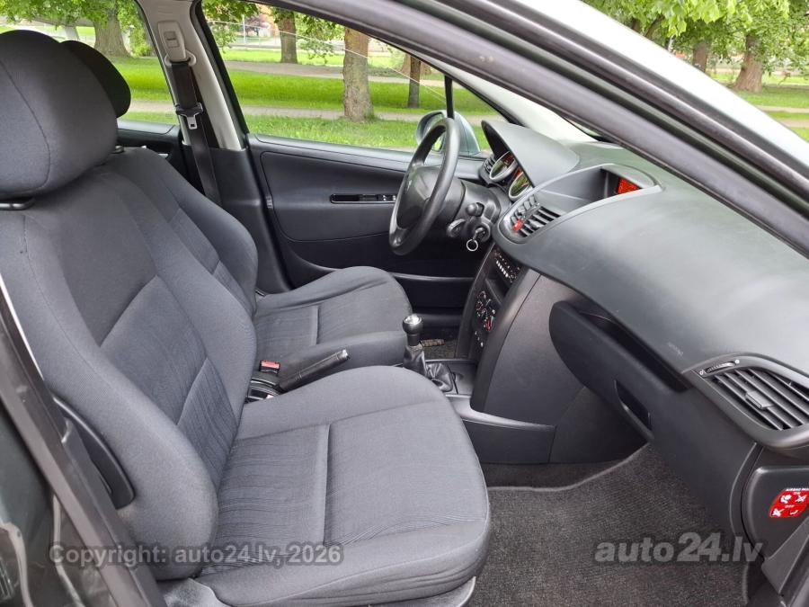 Pelēks Peugeot 207 2008 Tartu, ar dzinēja tilpumu 1.40 L un nobraukumu 210 tūkst. km par 2490 €, foto 12 vietnē AUTOMOTO.COM.LV