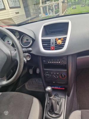 Серый Пежо 207 2008 в Вилкавишкис, объемом двигателя 1.56 л и пробегом 363 тыс. км за 1350 €, фото 7 на AUTOMOTO.COM.LV