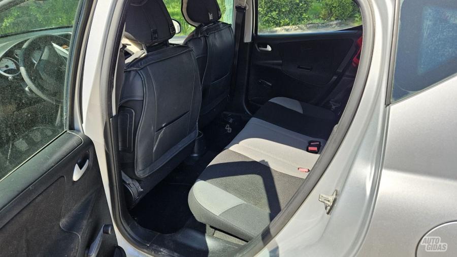 Pelēks Peugeot 207 2008 Kelmė, ar dzinēja tilpumu 1.60 L un nobraukumu 285 tūkst. km par 1350 €, foto 17 vietnē AUTOMOTO.COM.LV