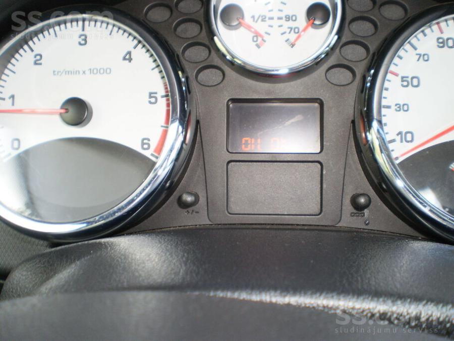 Pelēks Peugeot 207 2009 Daugavpils, ar dzinēja tilpumu 1.60 L un nobraukumu 270 tūkst. km par 1780 €, foto 24 vietnē AUTOMOTO.COM.LV