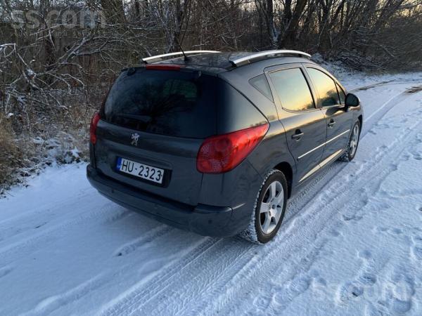 Grey Peugeot 207 2010 in Riga, with an engine capacity of 1.60 L and mileage of 262 thousand km for 2200 €, photo 6 on AUTOMOTO.COM.LV